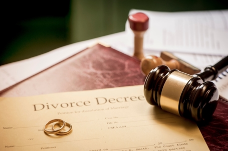 What Is a Divorce Decree and What Does It Do? - Eittreim Martin Cutler ...